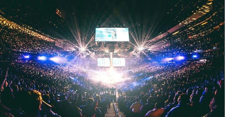 A Faithless Generation: How God Freed Gen Z & Began a Global Revival ...
